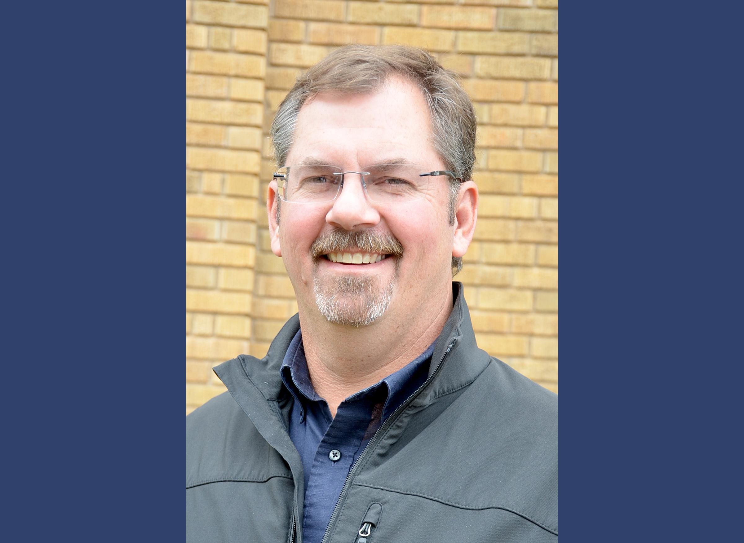 Jerry Daniels re-ups for county commission - The Iola Register