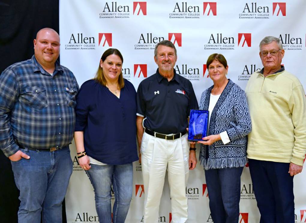 Red Devil revelry - The Iola Register