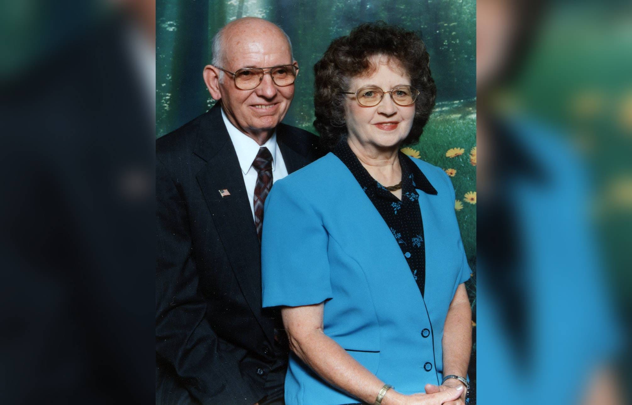 Melvin and Mary Ellen Price - The Iola Register
