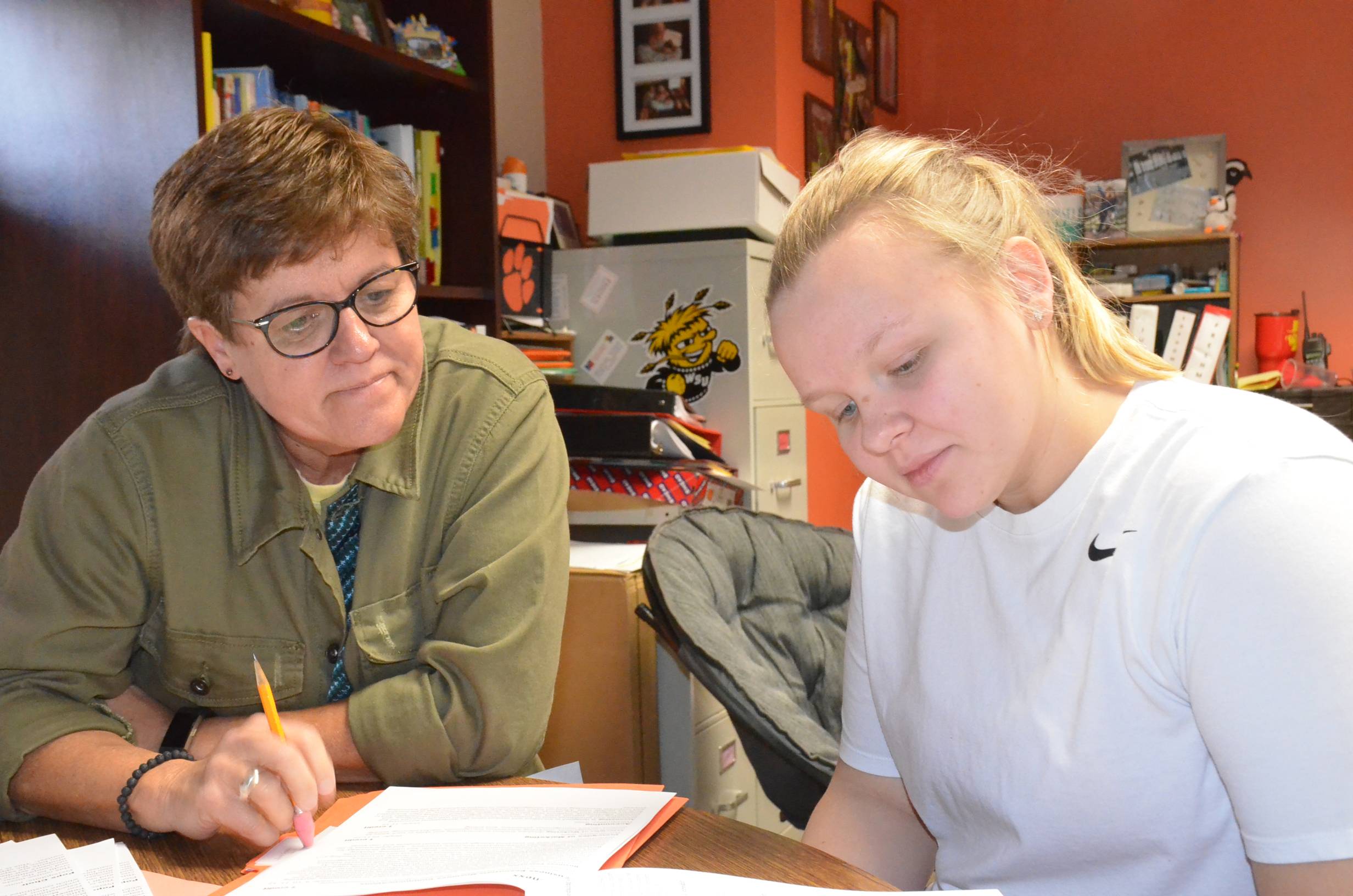 Larson helps students down life s pathways - The Iola Register