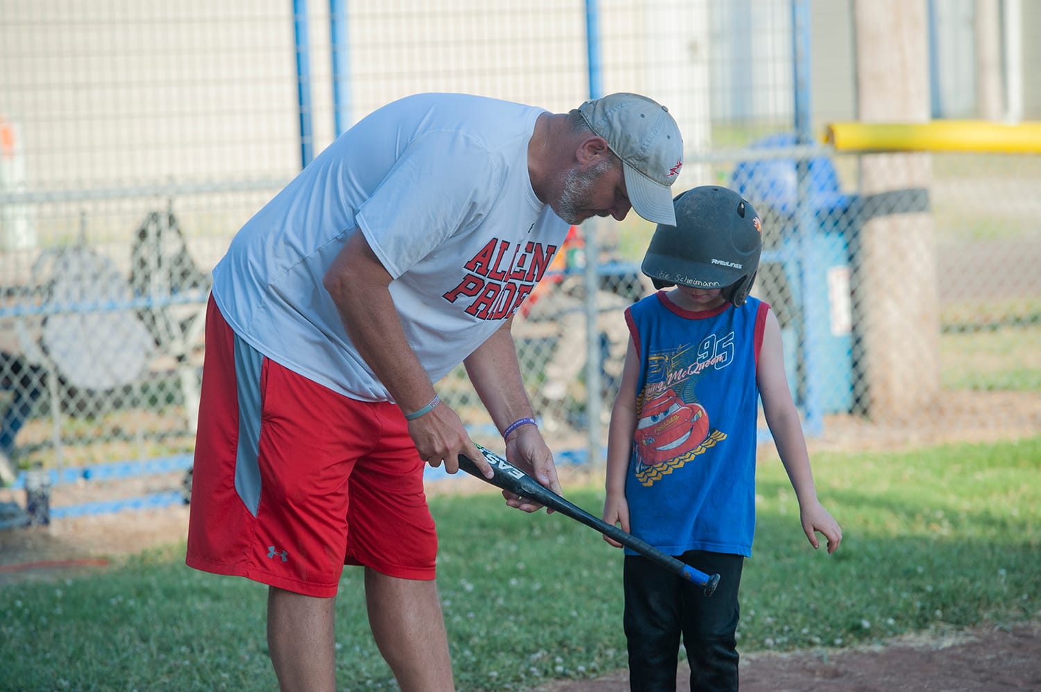 Rec ball returns - The Iola Register