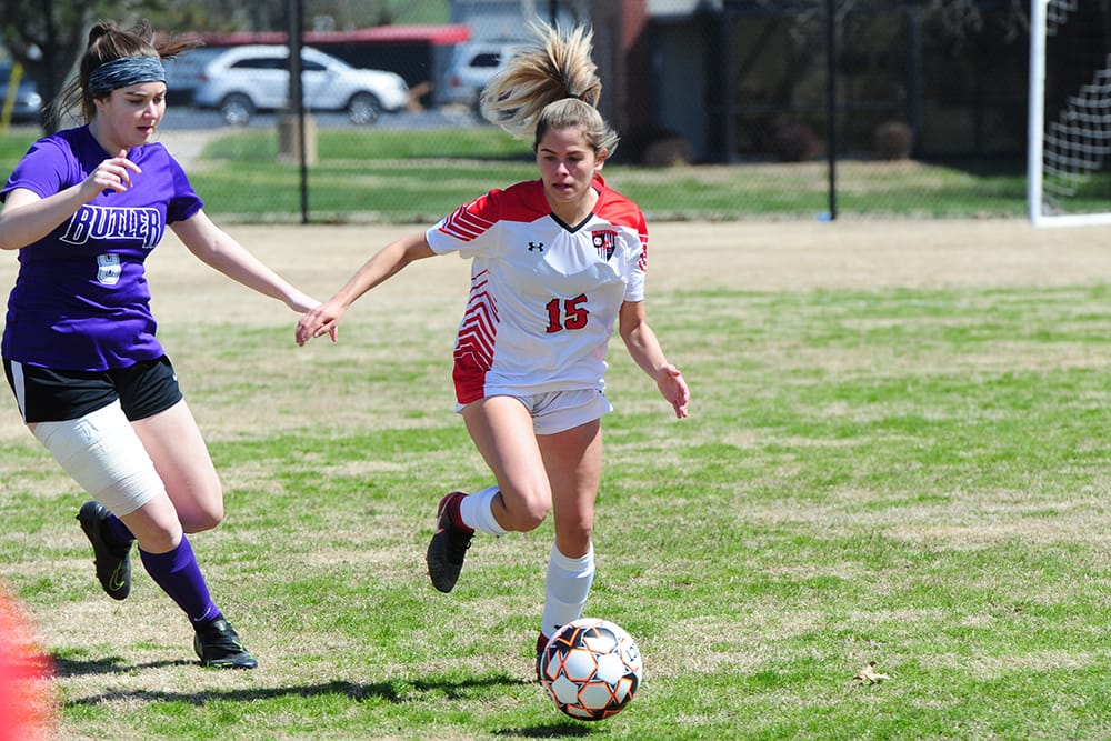 Red Devil women edge Central in soccer action - The Iola Register
