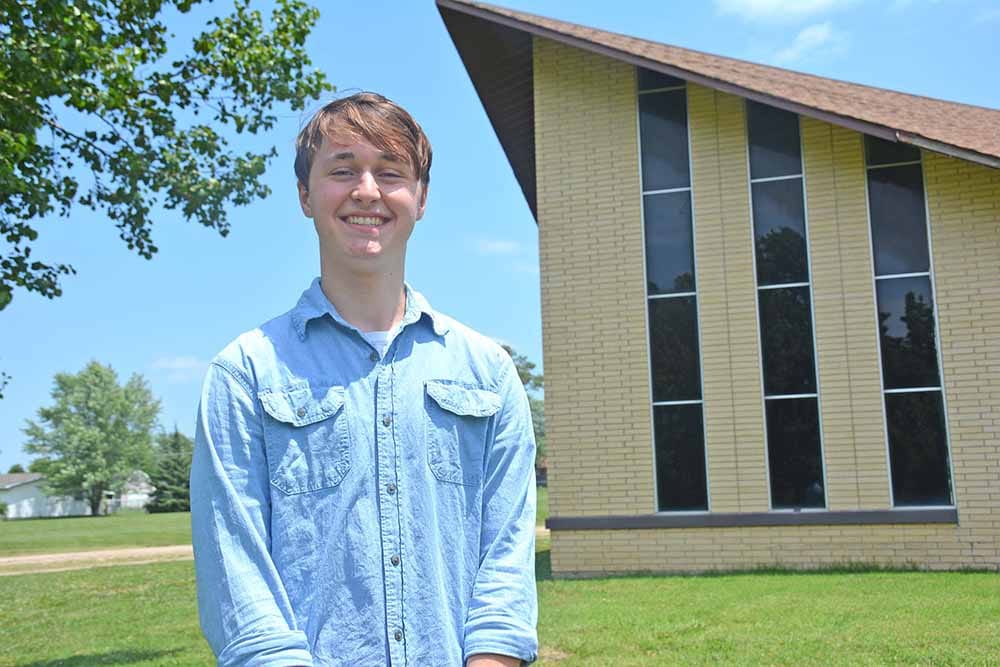 Young new pastor leads with love - The Iola Register