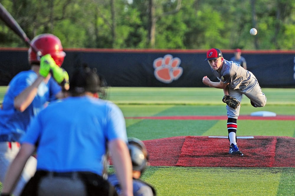 Pitchers pave way for Indian sweep - The Iola Register