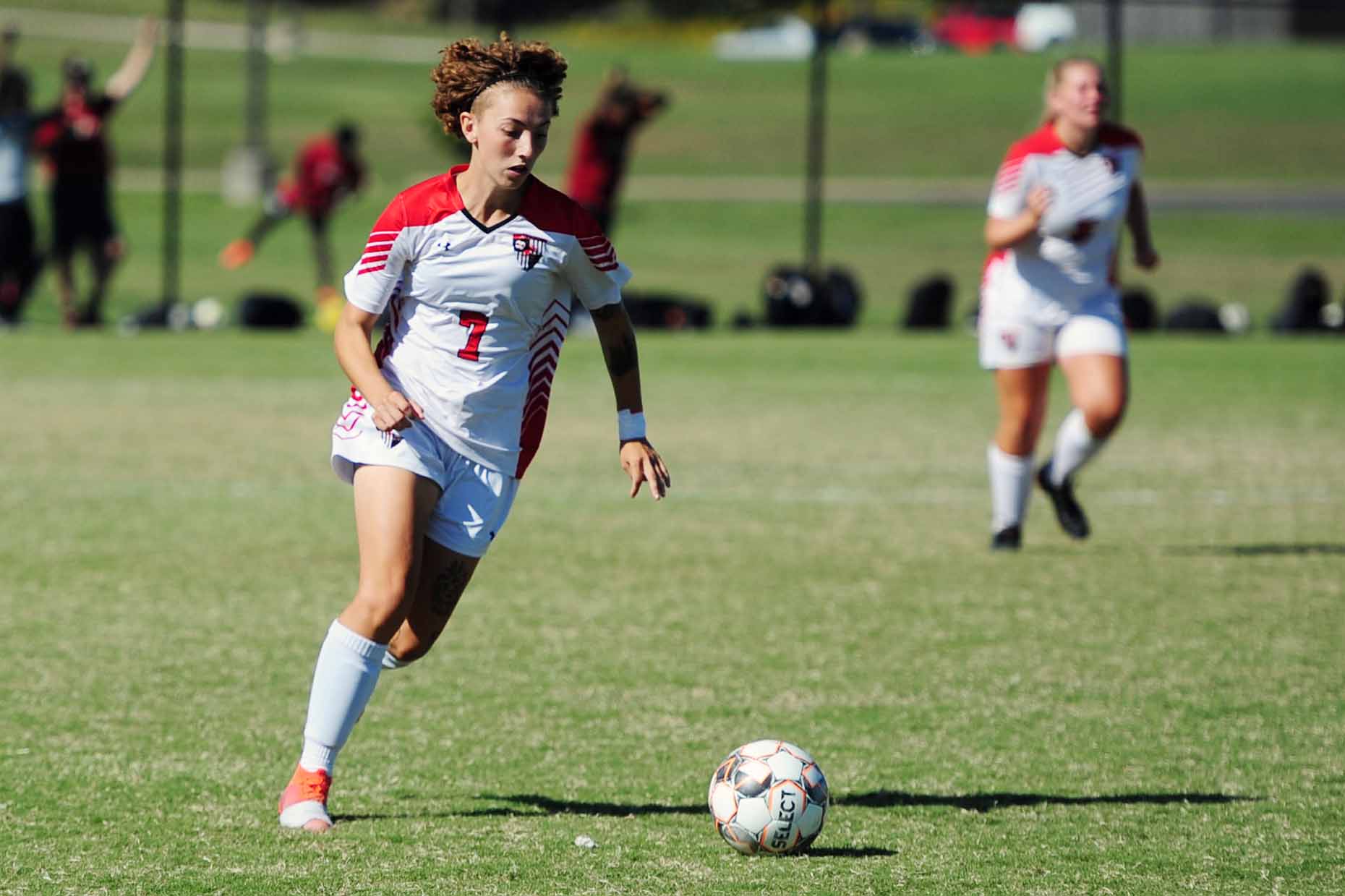 Red Devils romp - The Iola Register