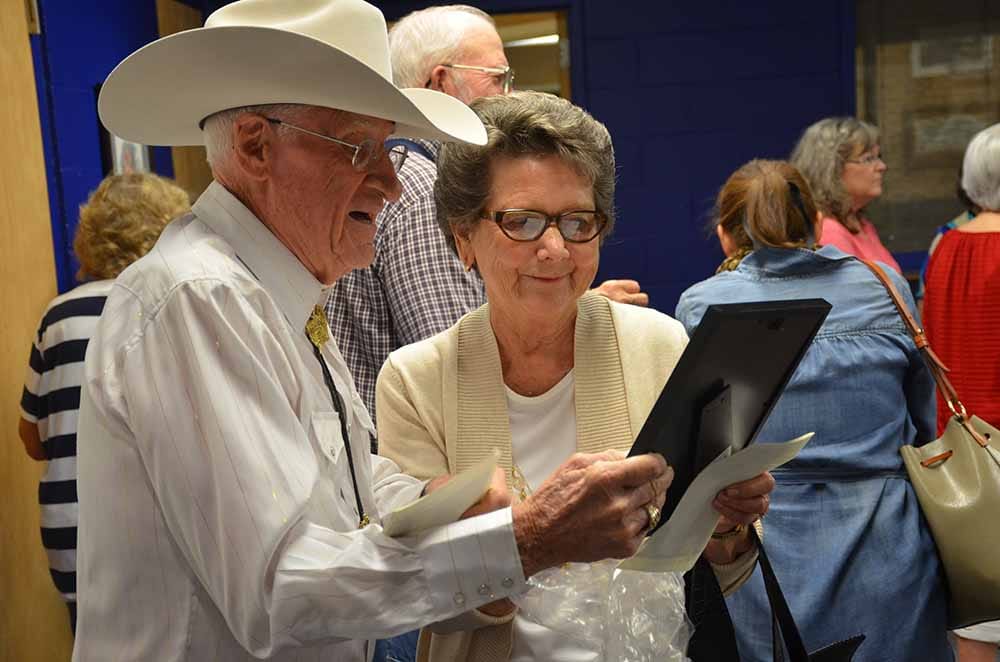 Local art legend Gary Hawk dies - The Iola Register