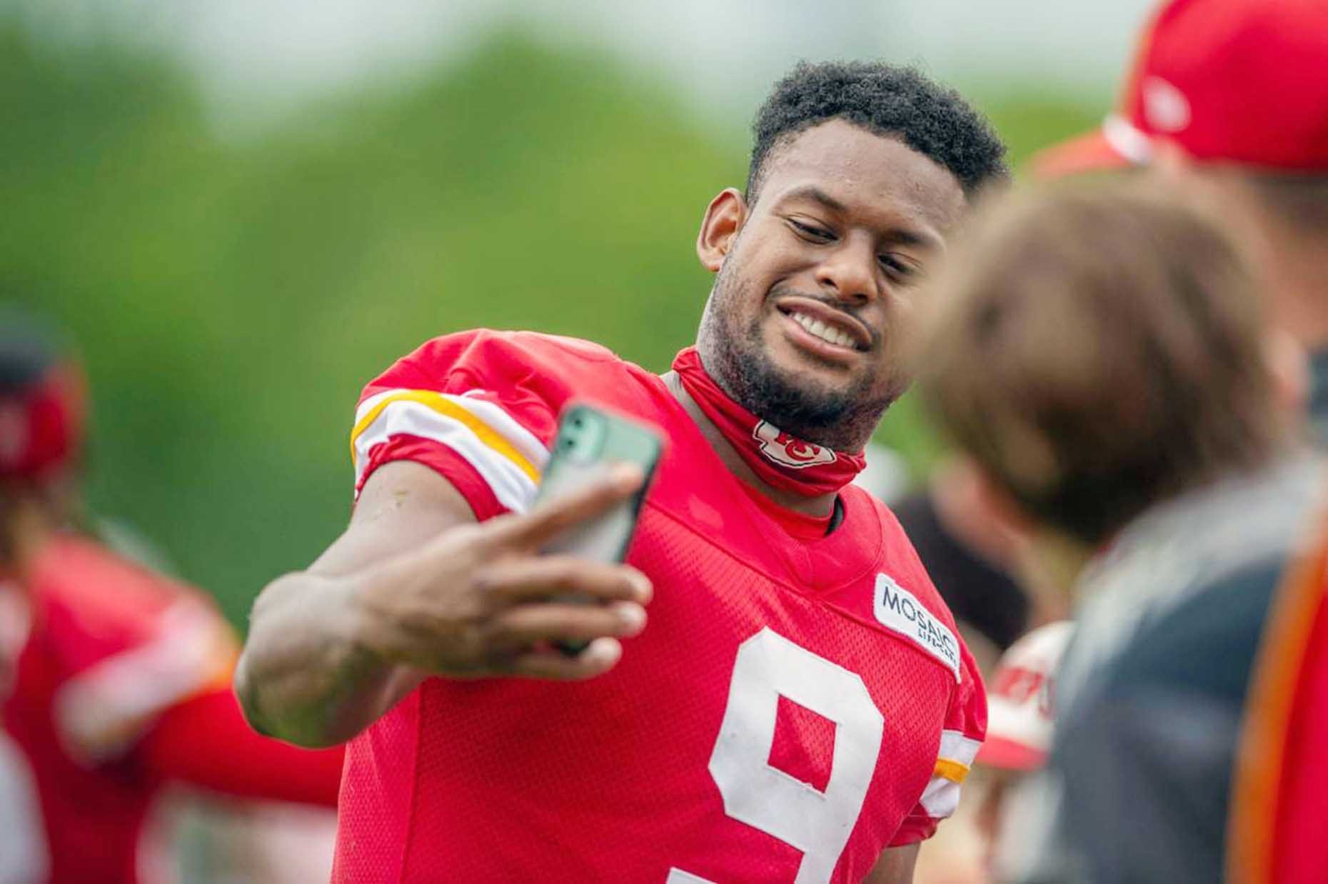 Chiefs' new receivers have experience with elite QBs - The Iola Register