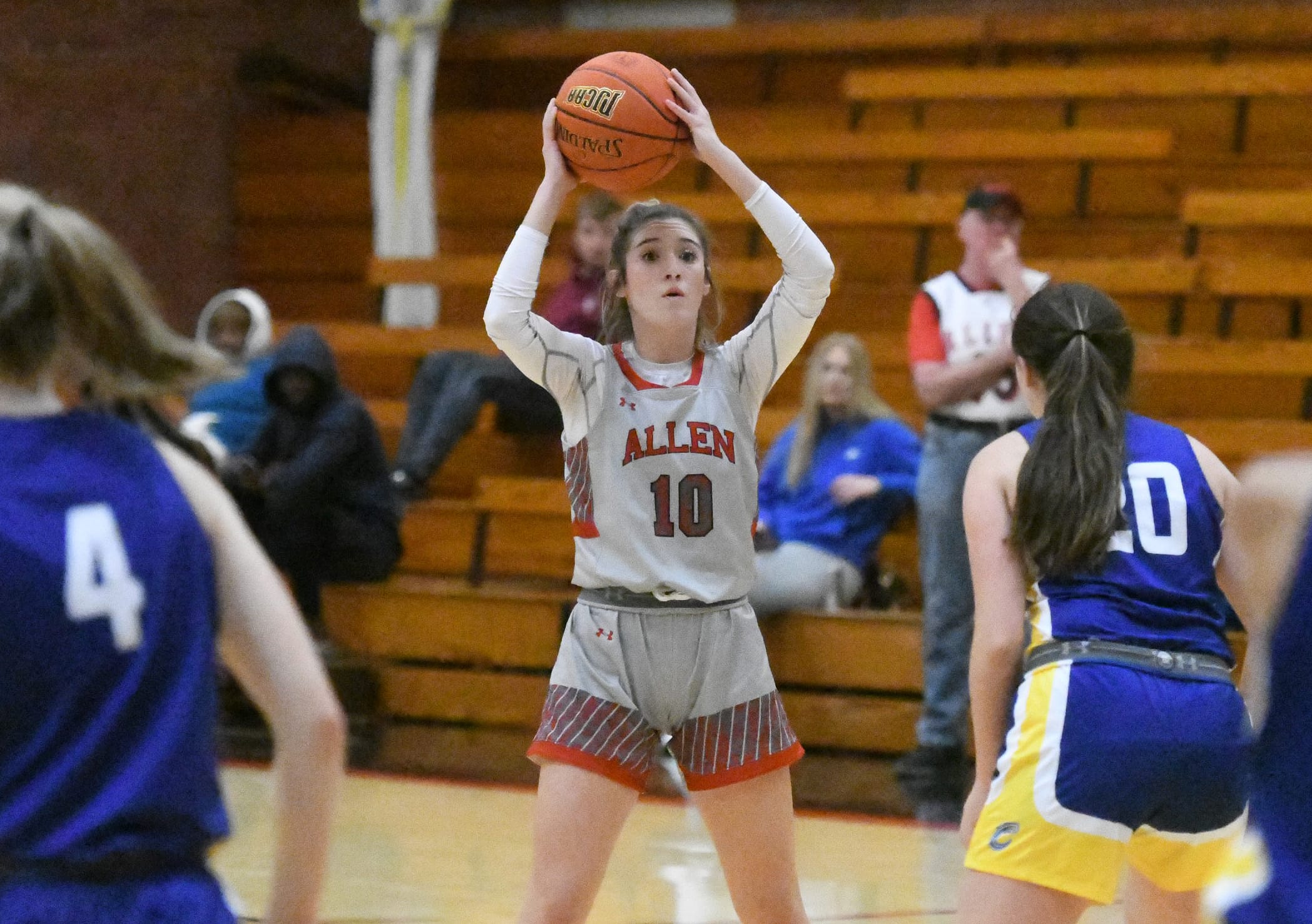 Allen girls limp through weekend - The Iola Register