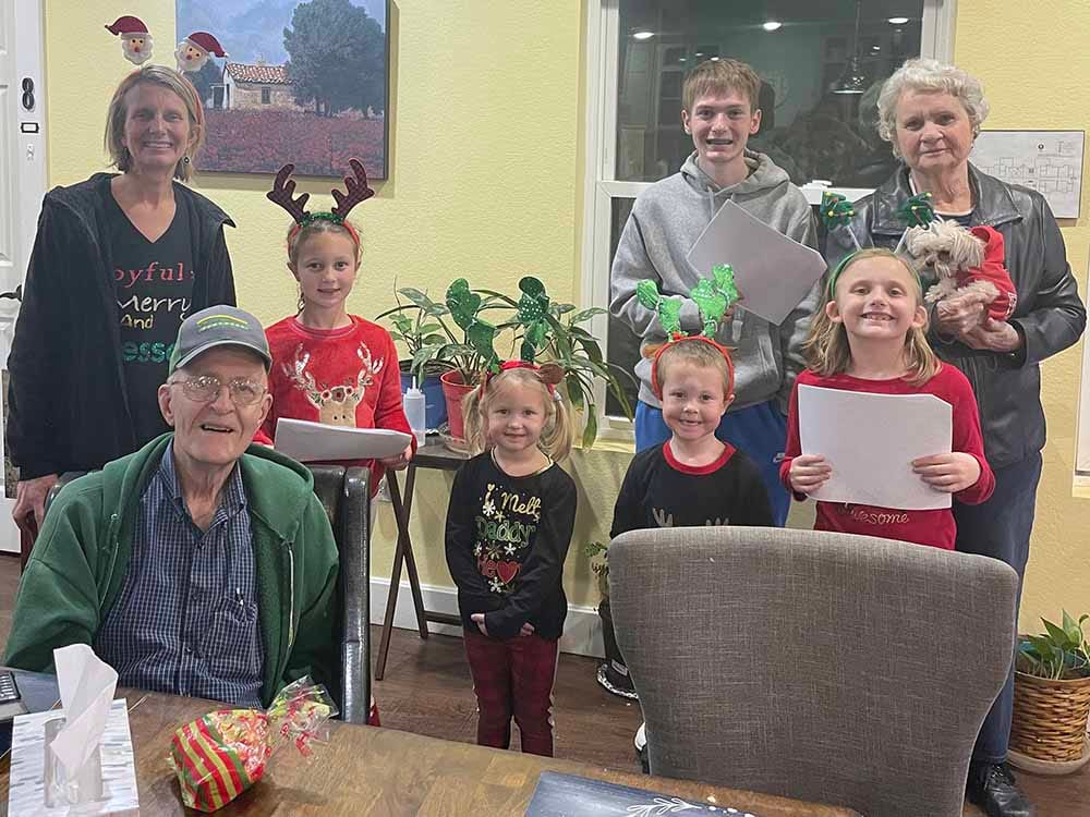 Prairie Dell 4-Hers serenade seniors - The Iola Register