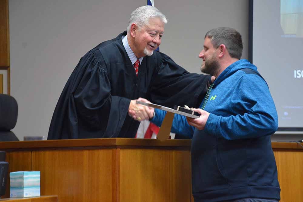 Drug Court offers new start - The Iola Register