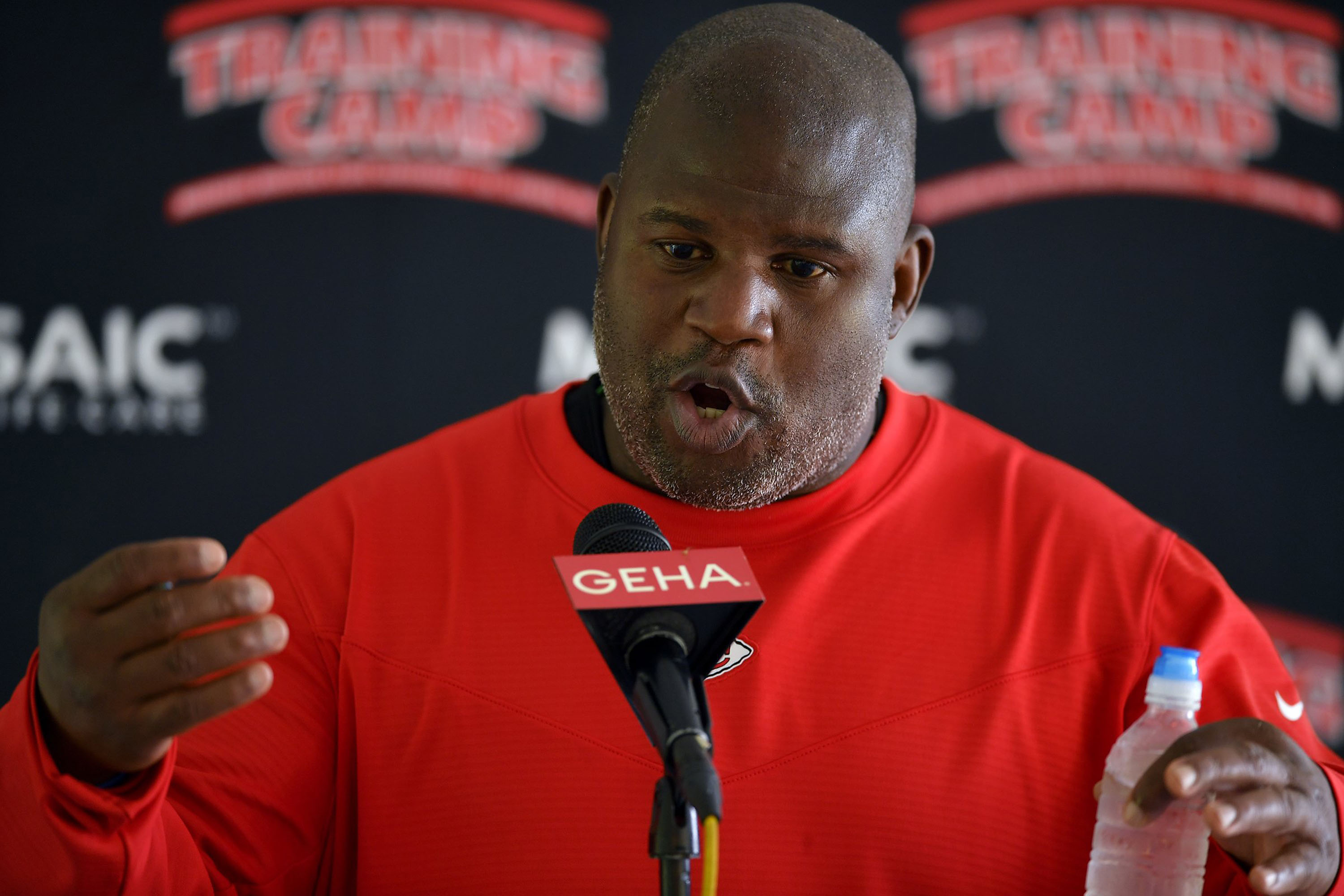 Former Chiefs OC Bieniemy hired as Commanders OC - The Iola Register