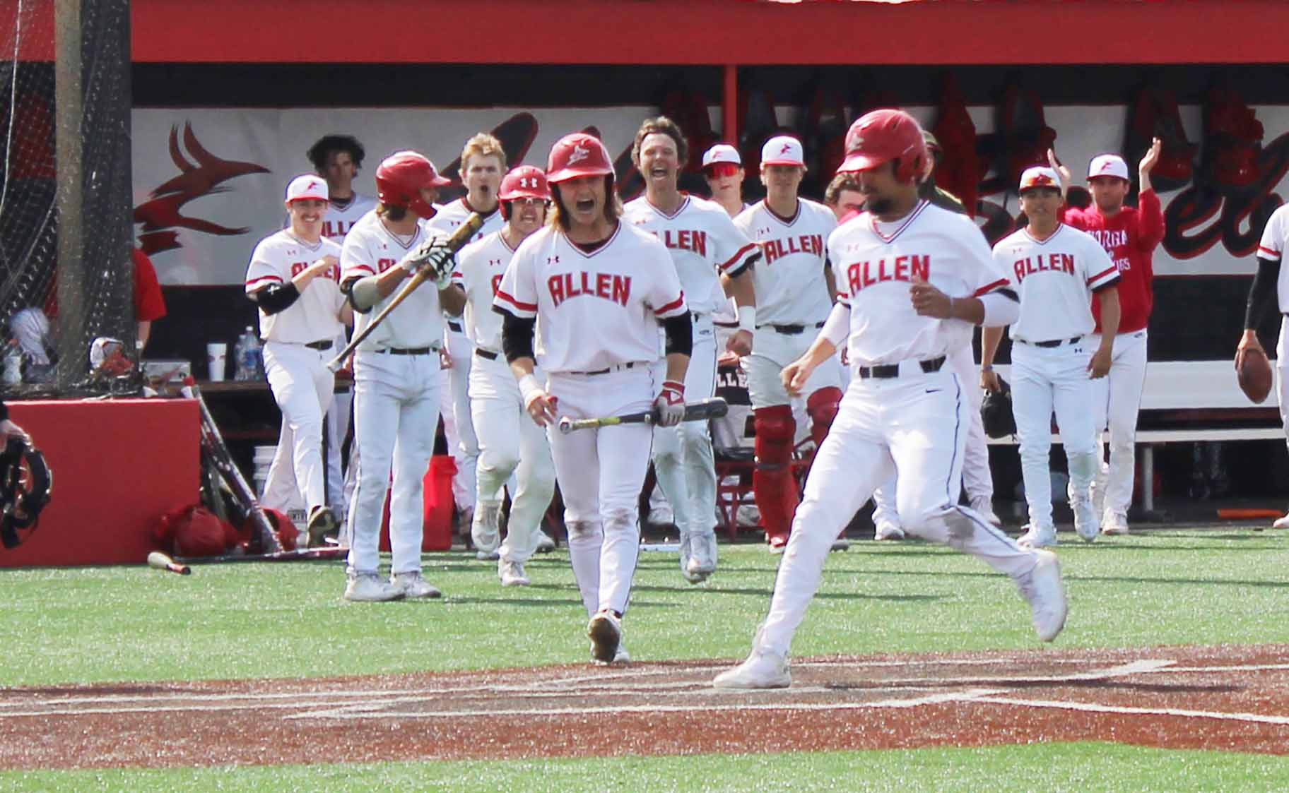 Allen walks it off Saturday - The Iola Register