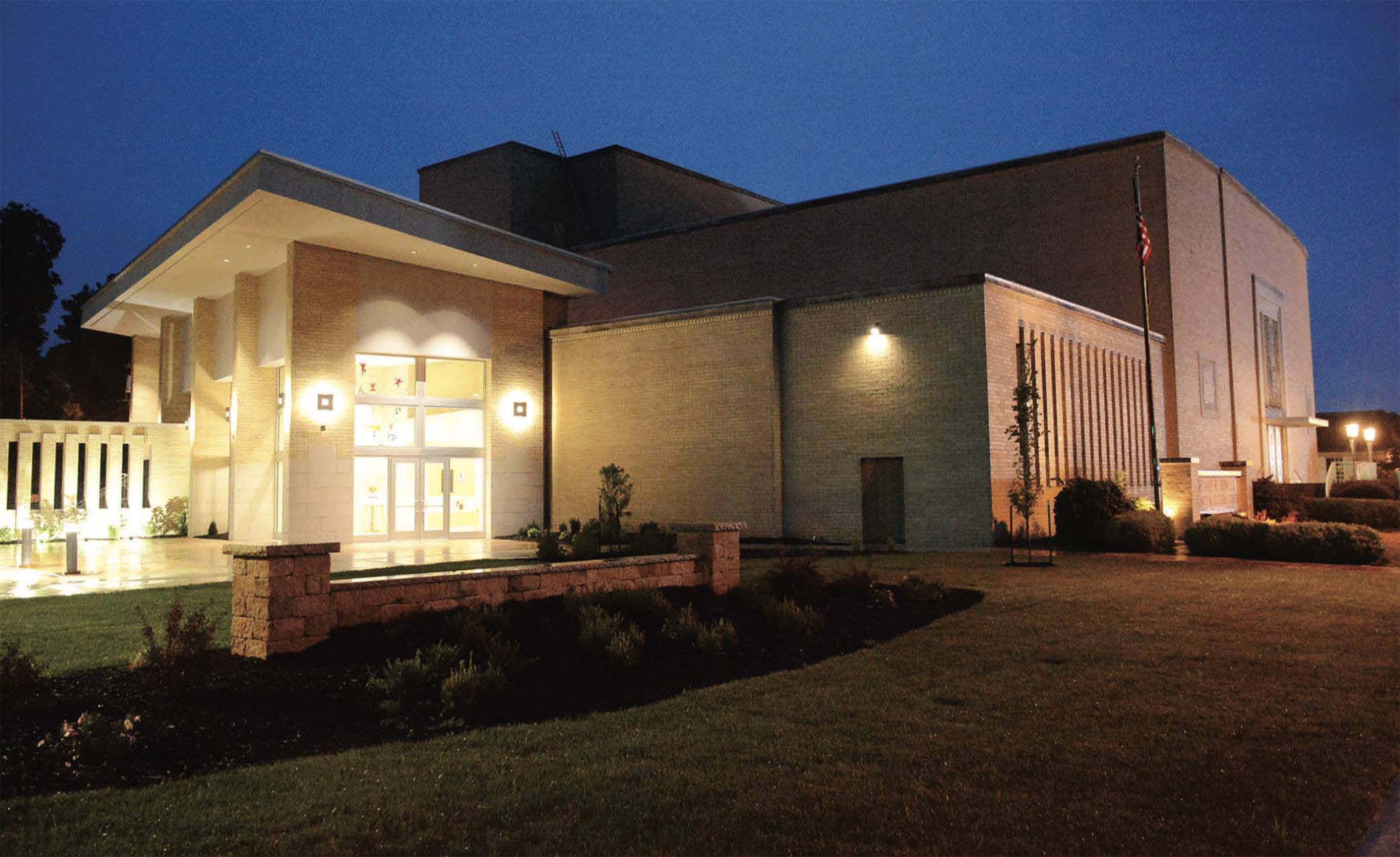 Attendance lower for Bowlus shows - The Iola Register