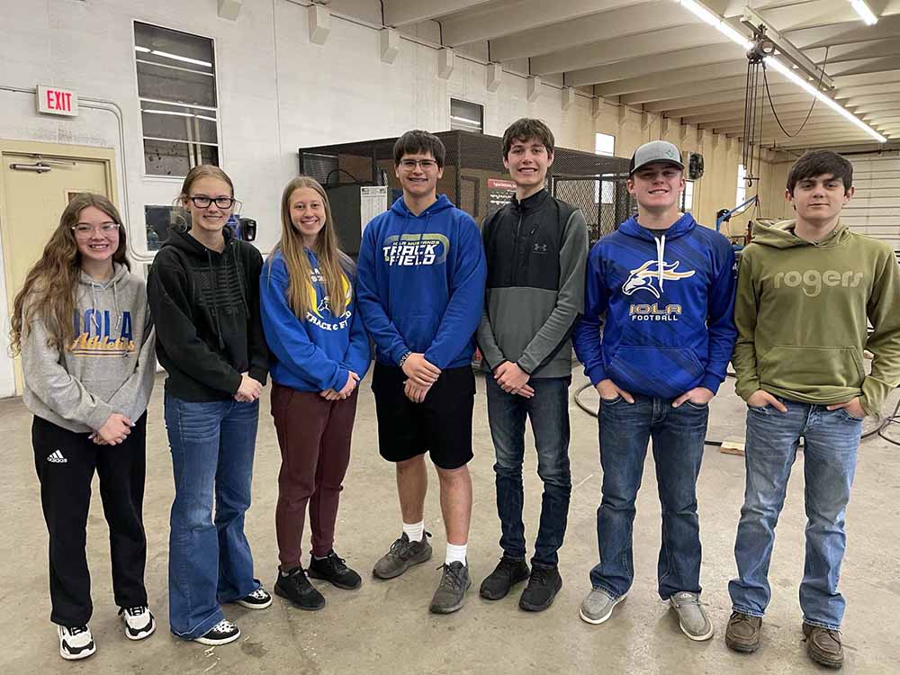 IHS FFA students compete - The Iola Register