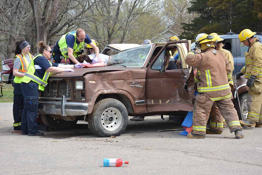 DUI drill offers powerful lessons - The Iola Register