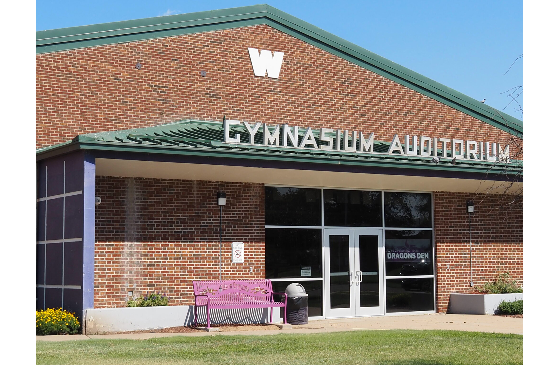 Voters keep school district intact - The Iola Register