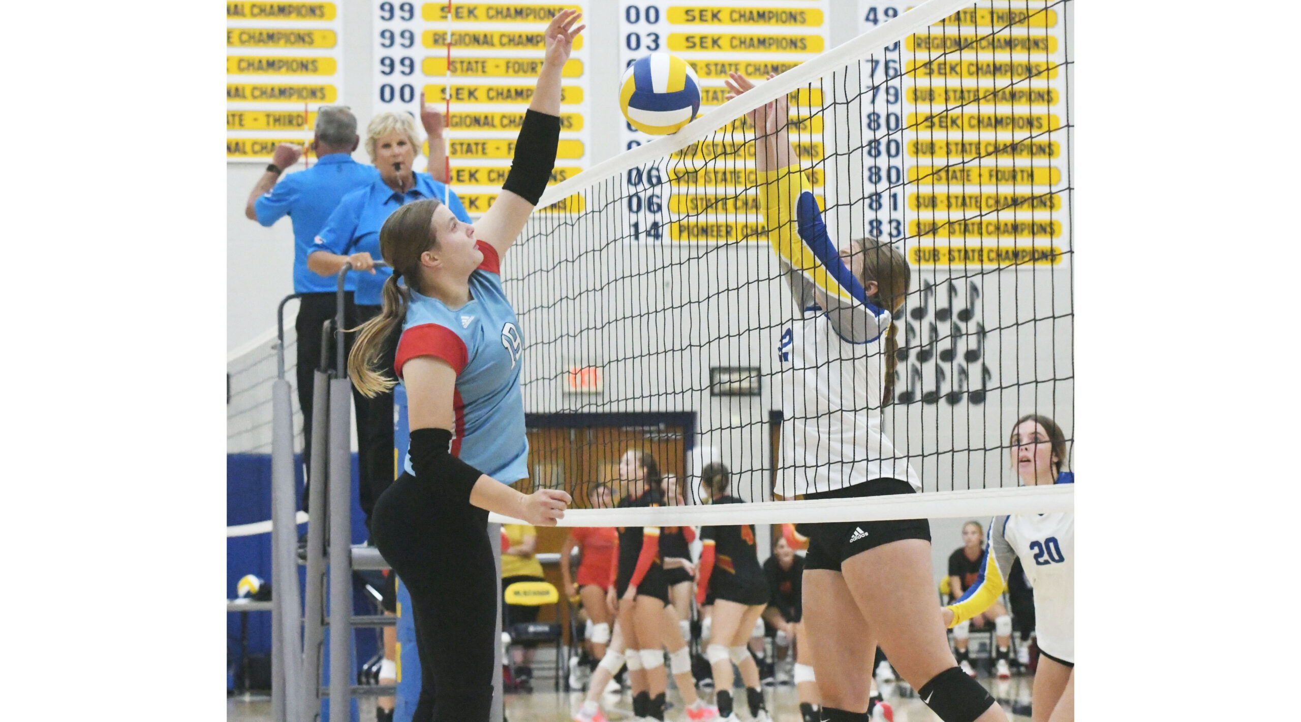 Iola hosts volleyball invite, Anderson County wins - The Iola Register