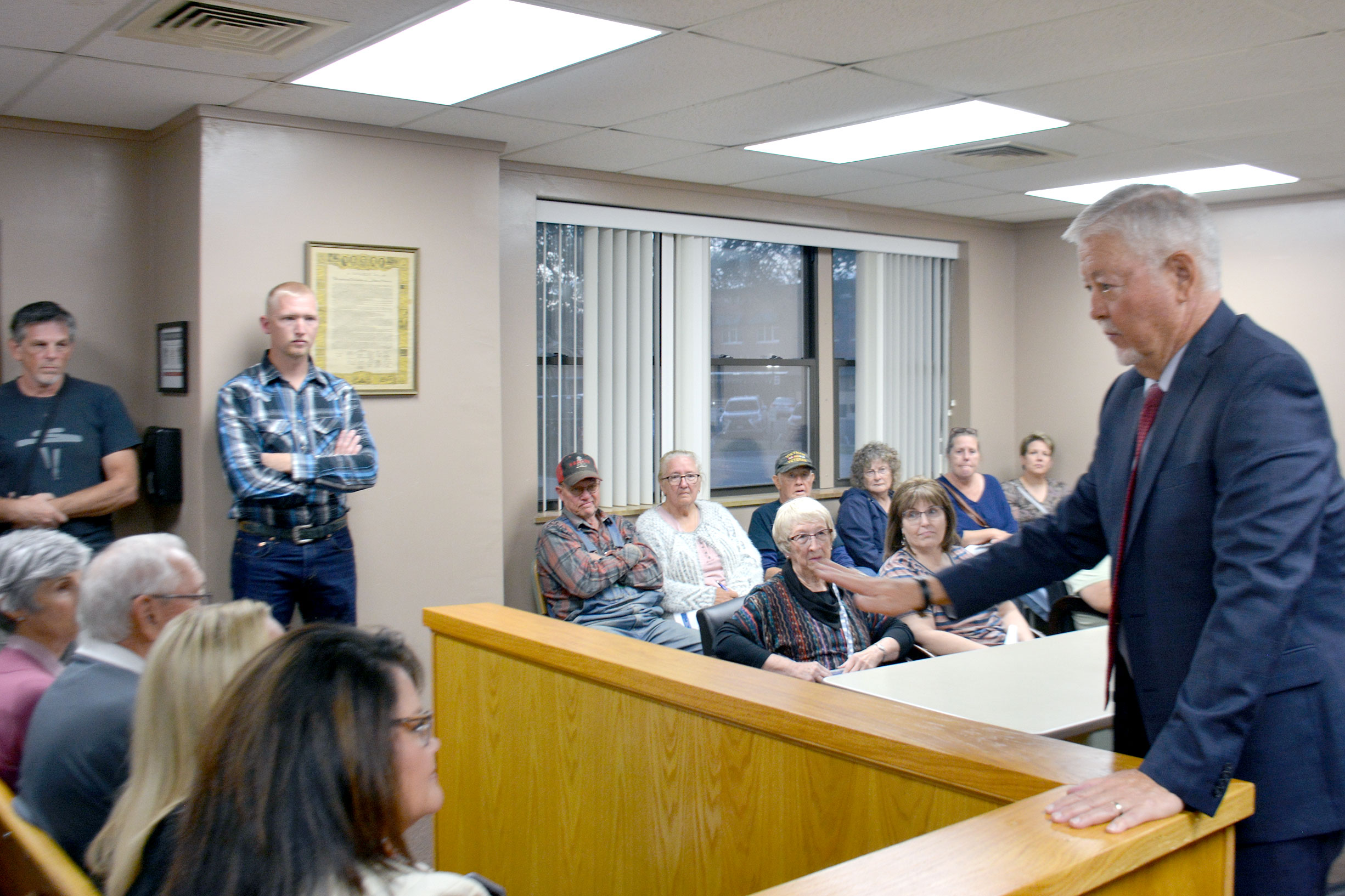 Courthouse costs draw scrutiny - The Iola Register