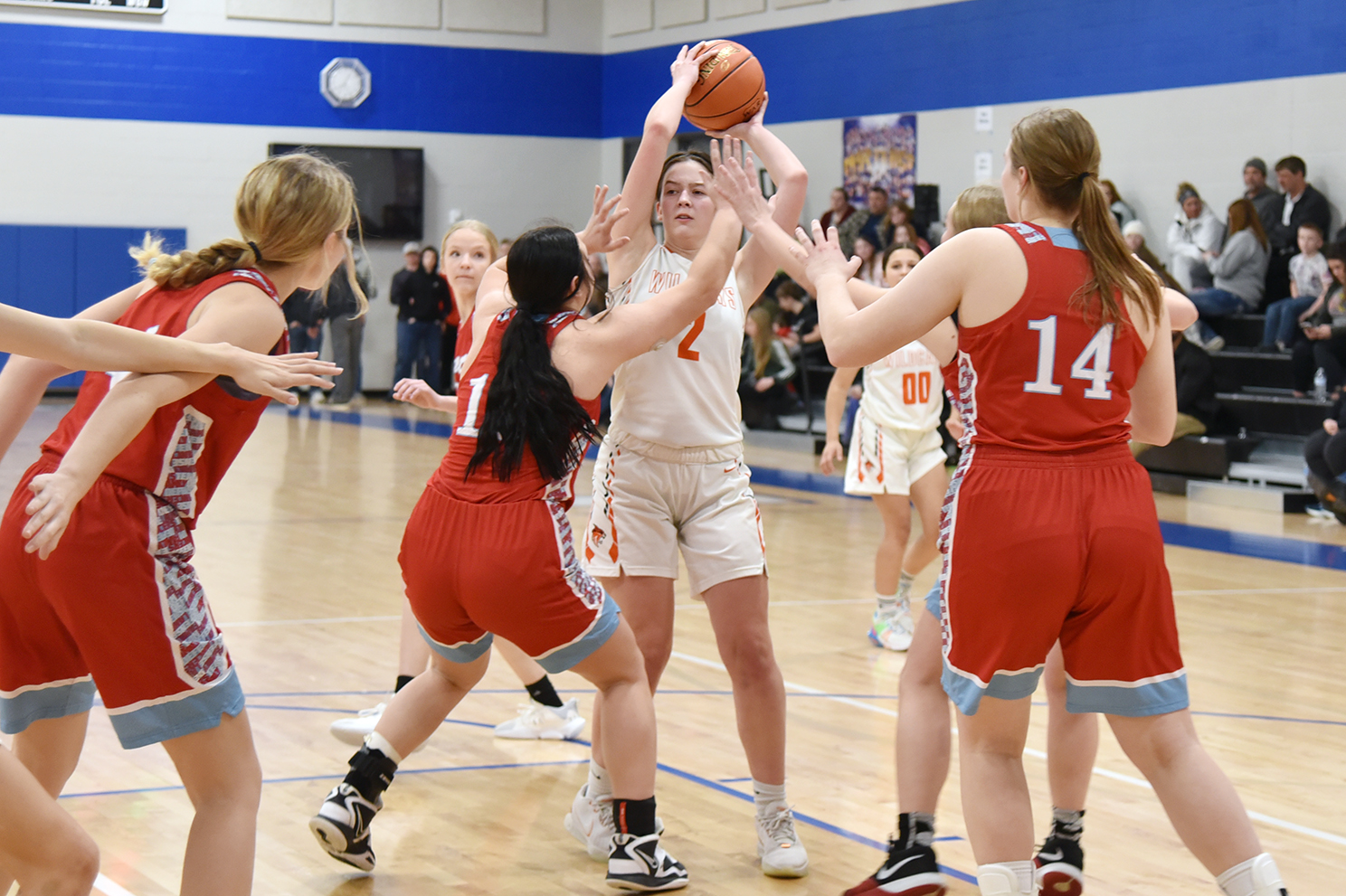 MV girls top Lady Lancers in tourney finale - The Iola Register