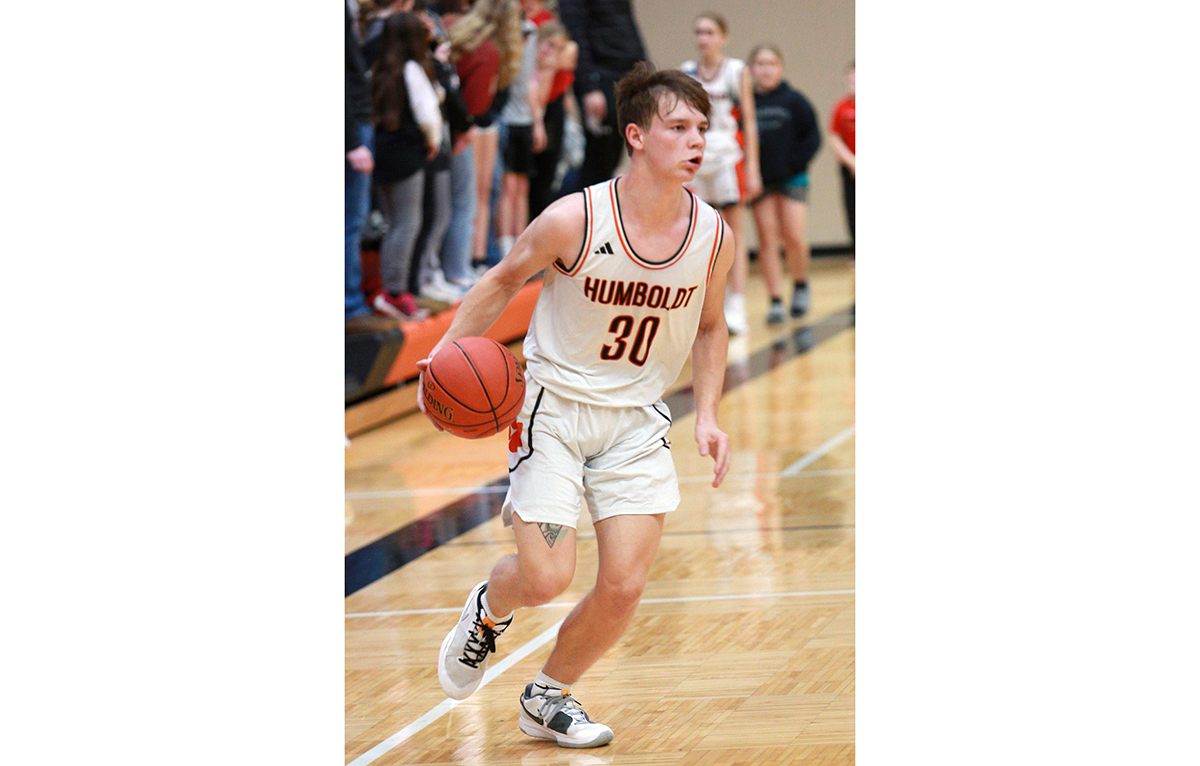 Humboldt thumps Fredonia - The Iola Register