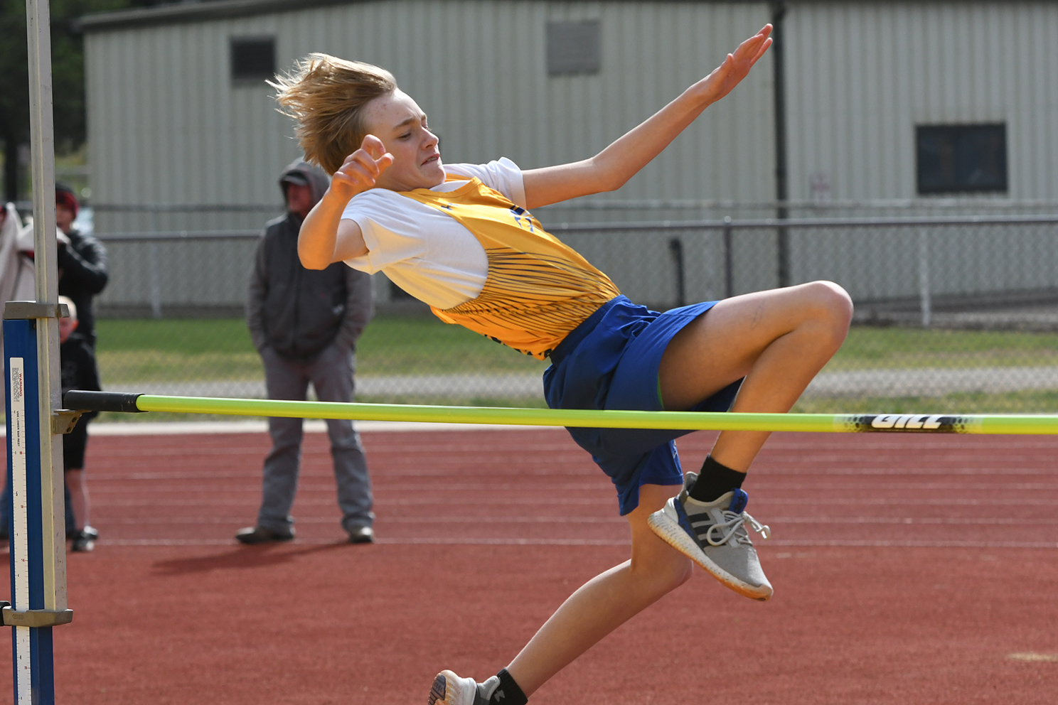 IMS track hosts quadrangular - The Iola Register