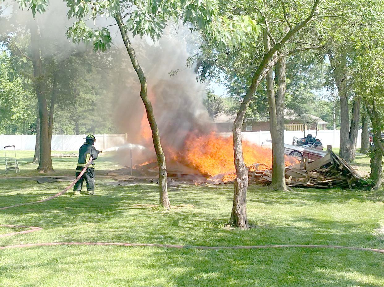 Demolition leads to fire - The Iola Register