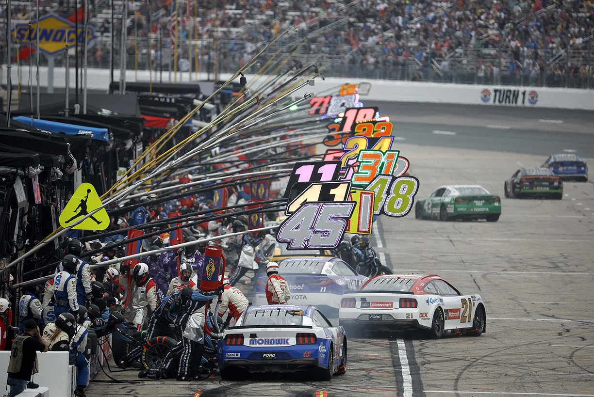 Pressure ramps up as NASCAR playoffs near - The Iola Register