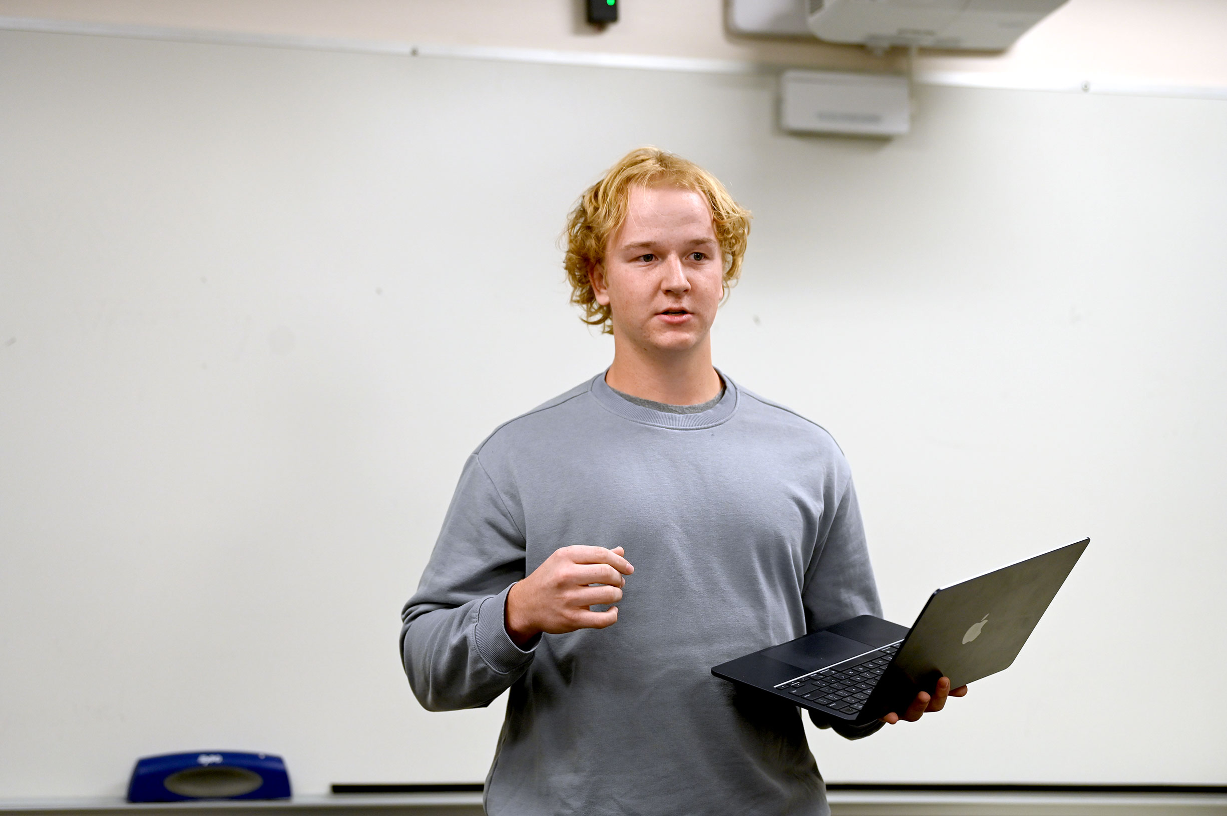 Allen students make their pitch - The Iola Register