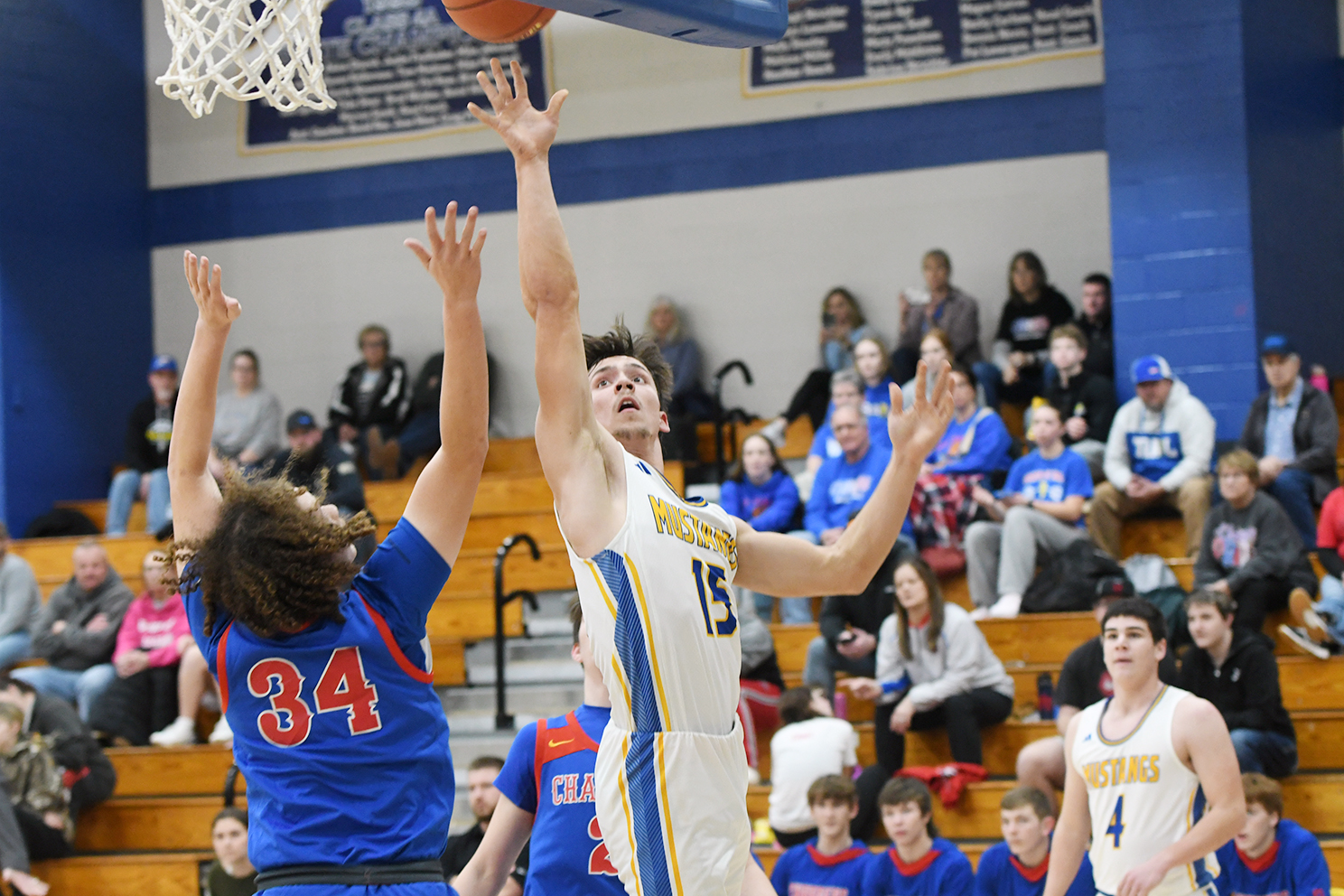 Mustangs' furious rally comes up short - The Iola Register