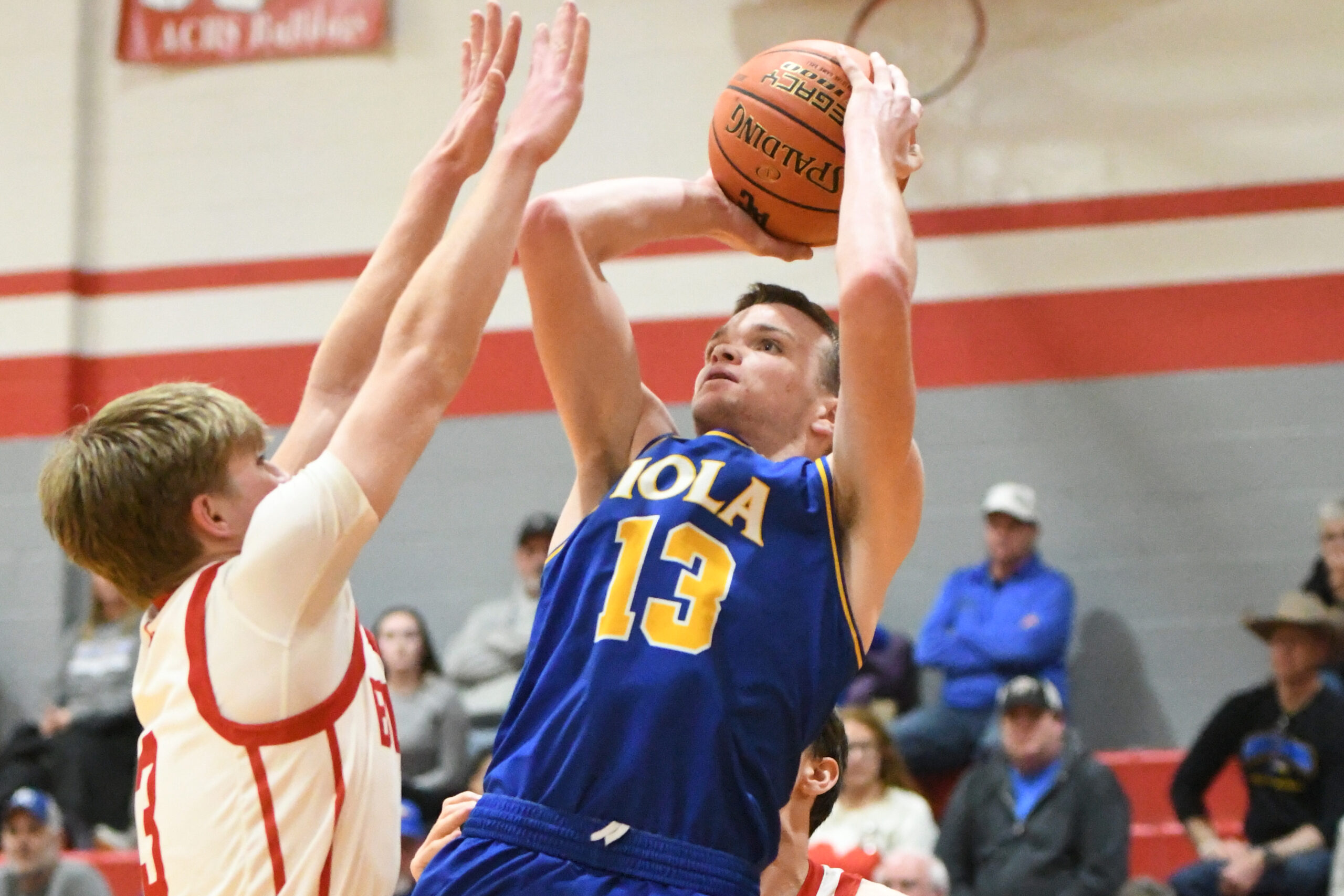 Iola holds on for 56-54 win - The Iola Register