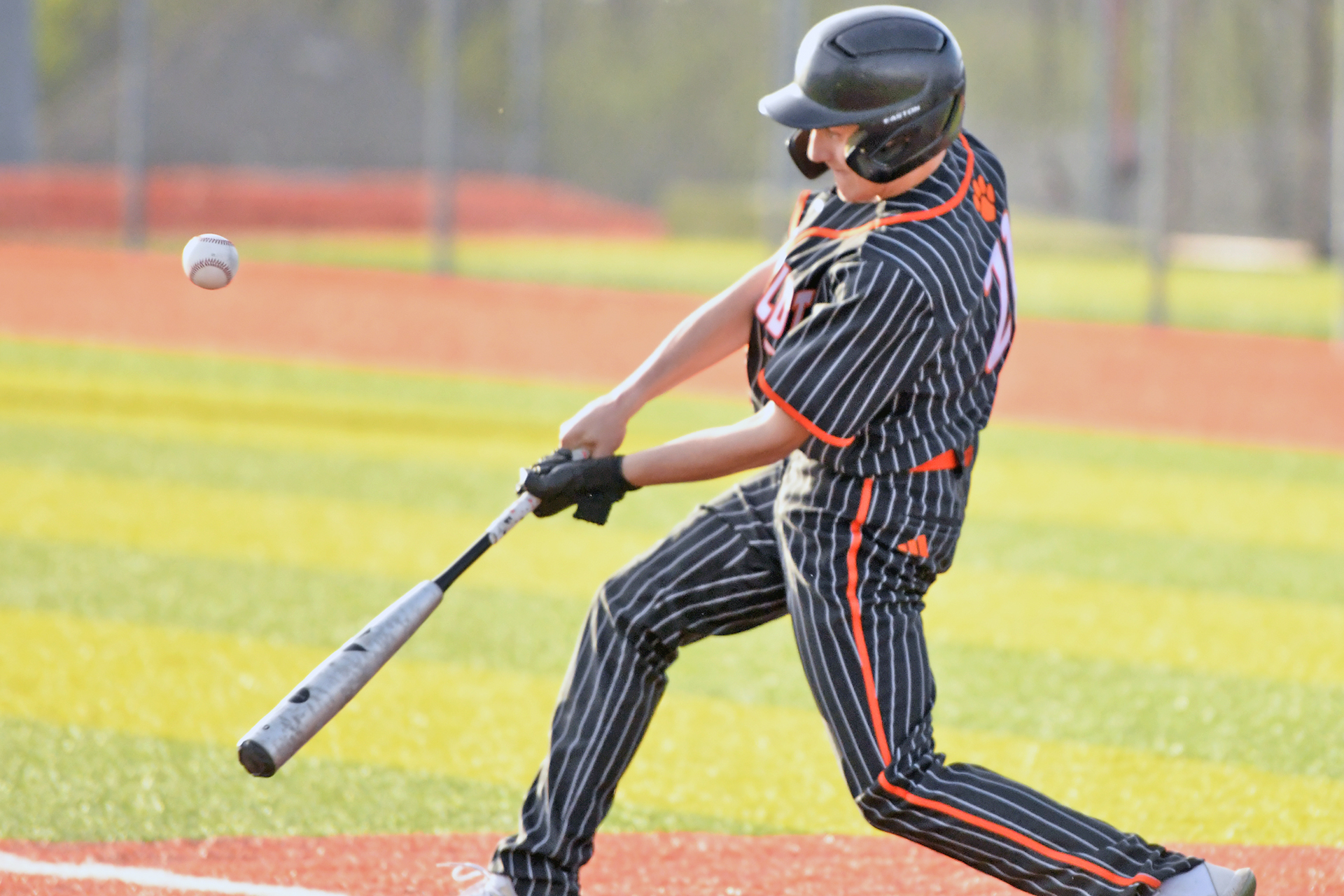 Humboldt steps up to split with Burlington - The Iola Register