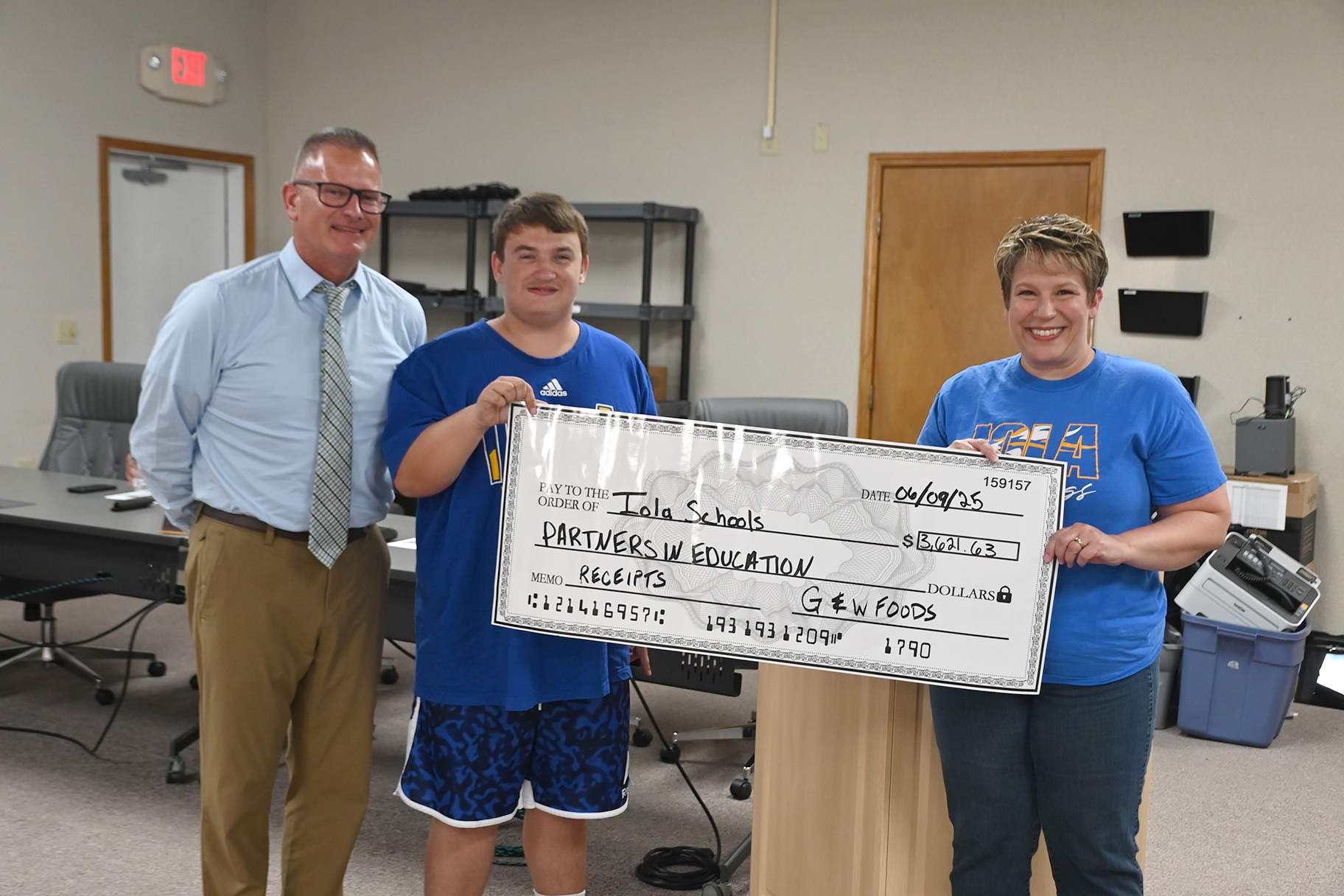 G&W receipt program pays off for Iola schools - The Iola Register